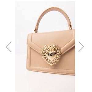 AKIRA | Bags | Akira Heart Of Gold Frame Bag | Poshmark